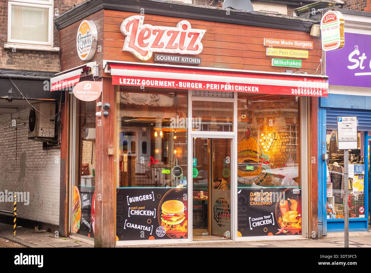 Nw2 peri peri chicken hi-res stock photography and images - Alamy