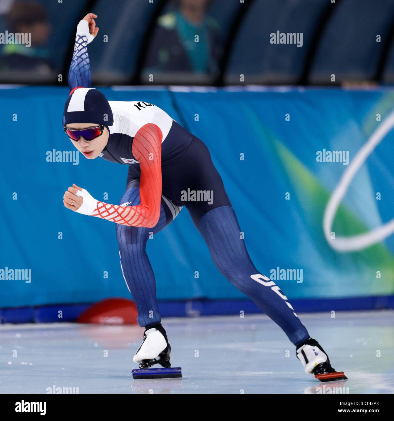 MILAN, ITALY - FEBRUARY 20: Leewon Lim of Korea Republic competing in ...