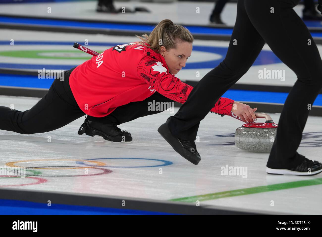 Canada's Rachel Homan in action during a women's curling semifinal ...