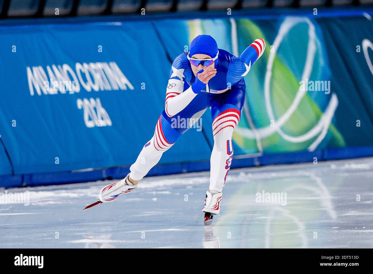 Greta Myers of United States of America competing on the Speed Skating ...