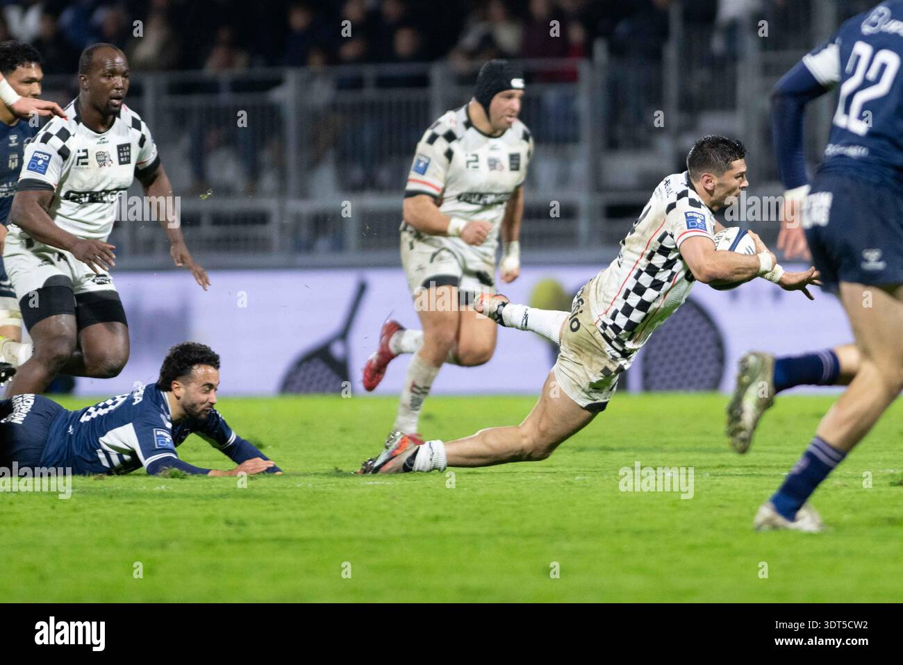 Xavier Mignot of Valence during the Pro D2 match between Agen and ...
