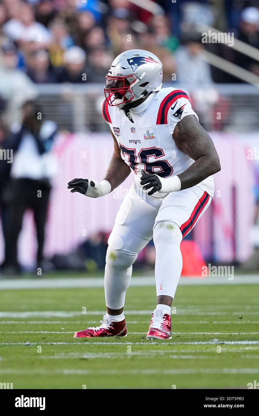 New England Patriots offensive tackle Morgan Moses blocks on a play ...