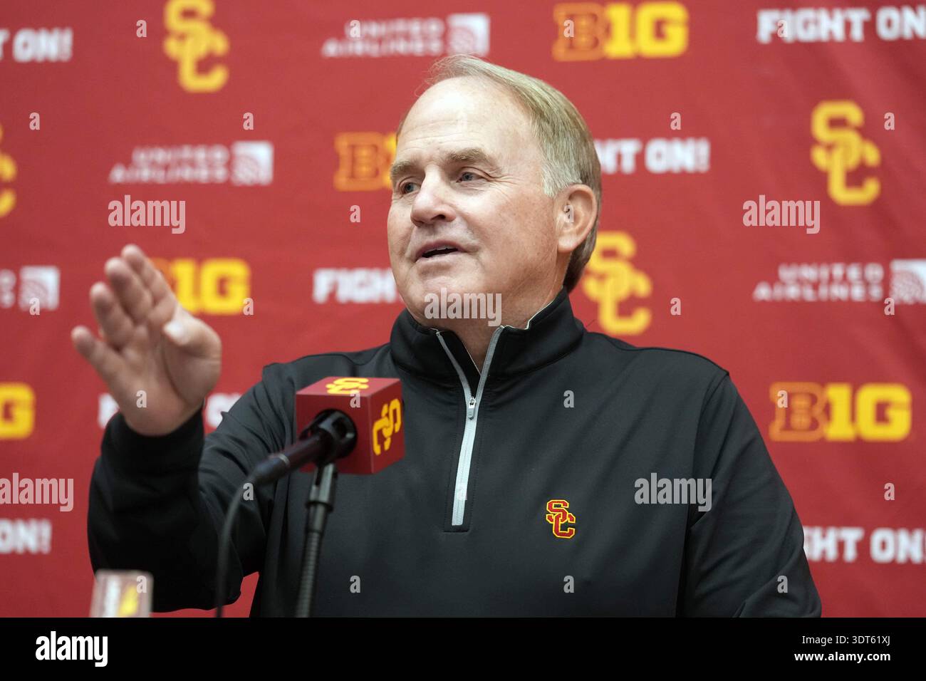 Southern California Trojans defensive coordinator Gary Patterson speaks ...