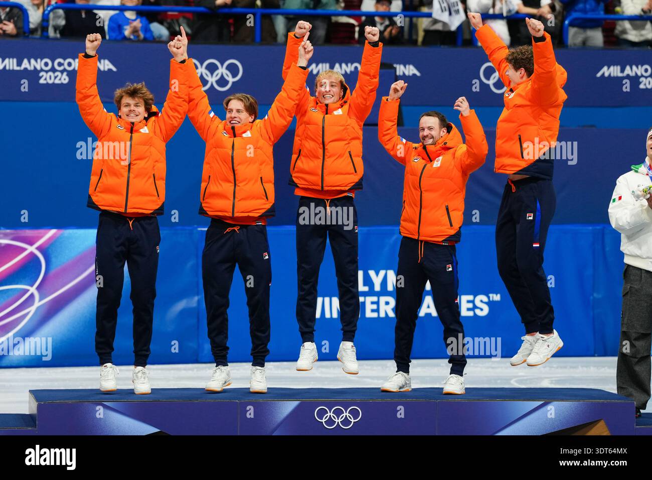 Team Netherlands celebrating gold medal in the Olympic Short Track ...