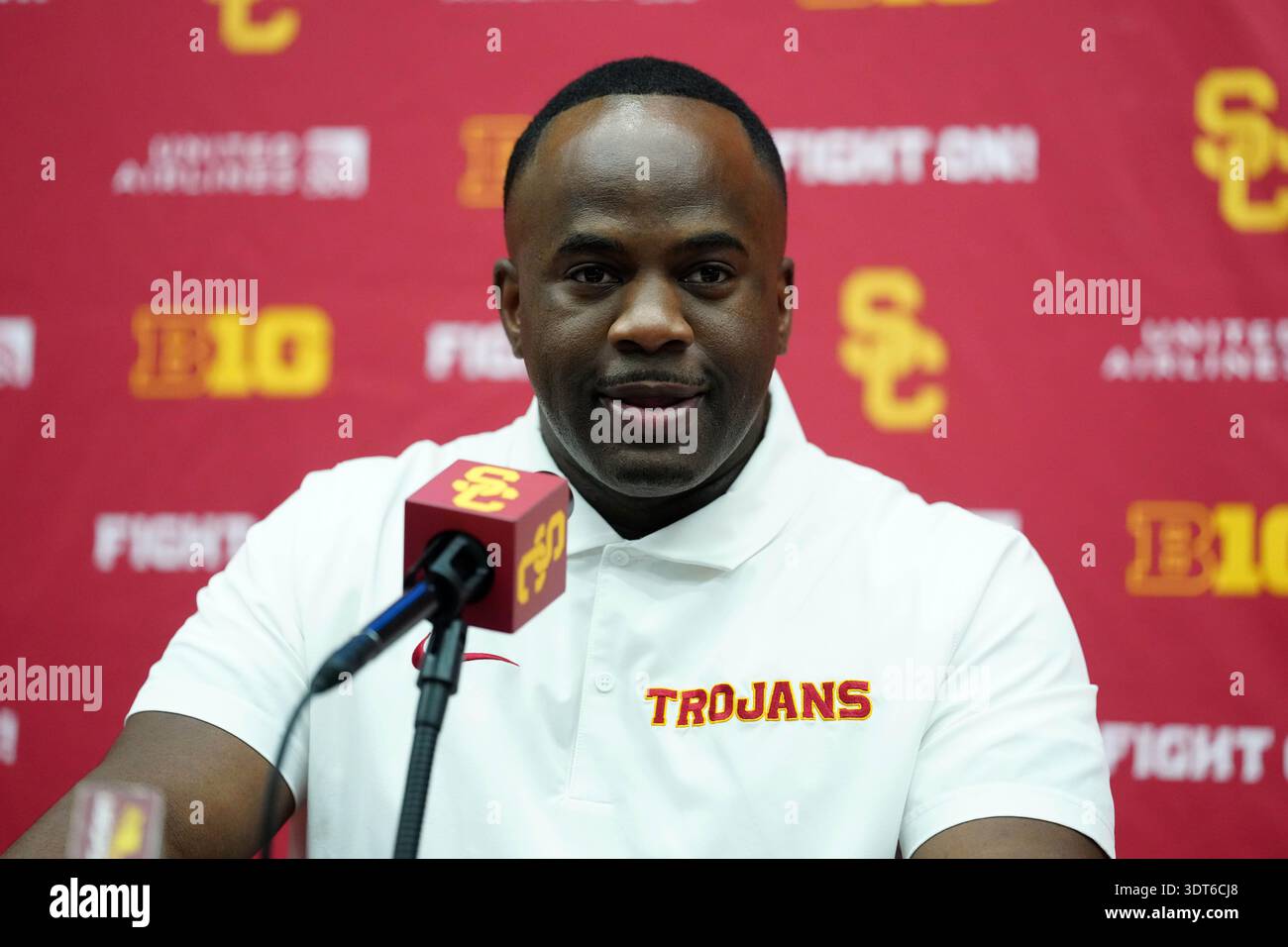 Southern California Trojans running backs coach Anthony Jones Jr ...