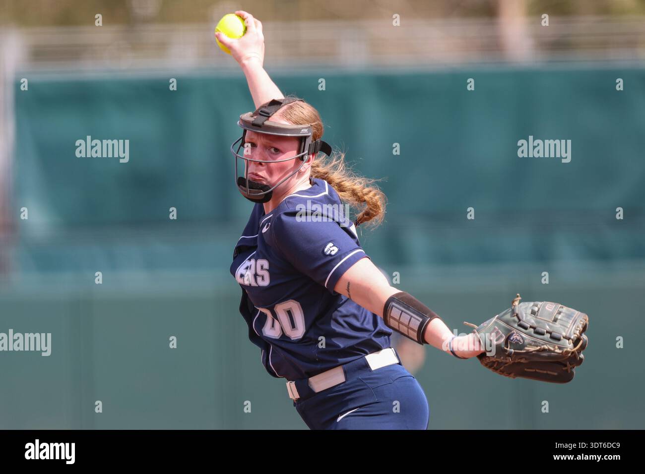Longwood starting pitcher Maggie Chapin (00) throws during an NCAA ...