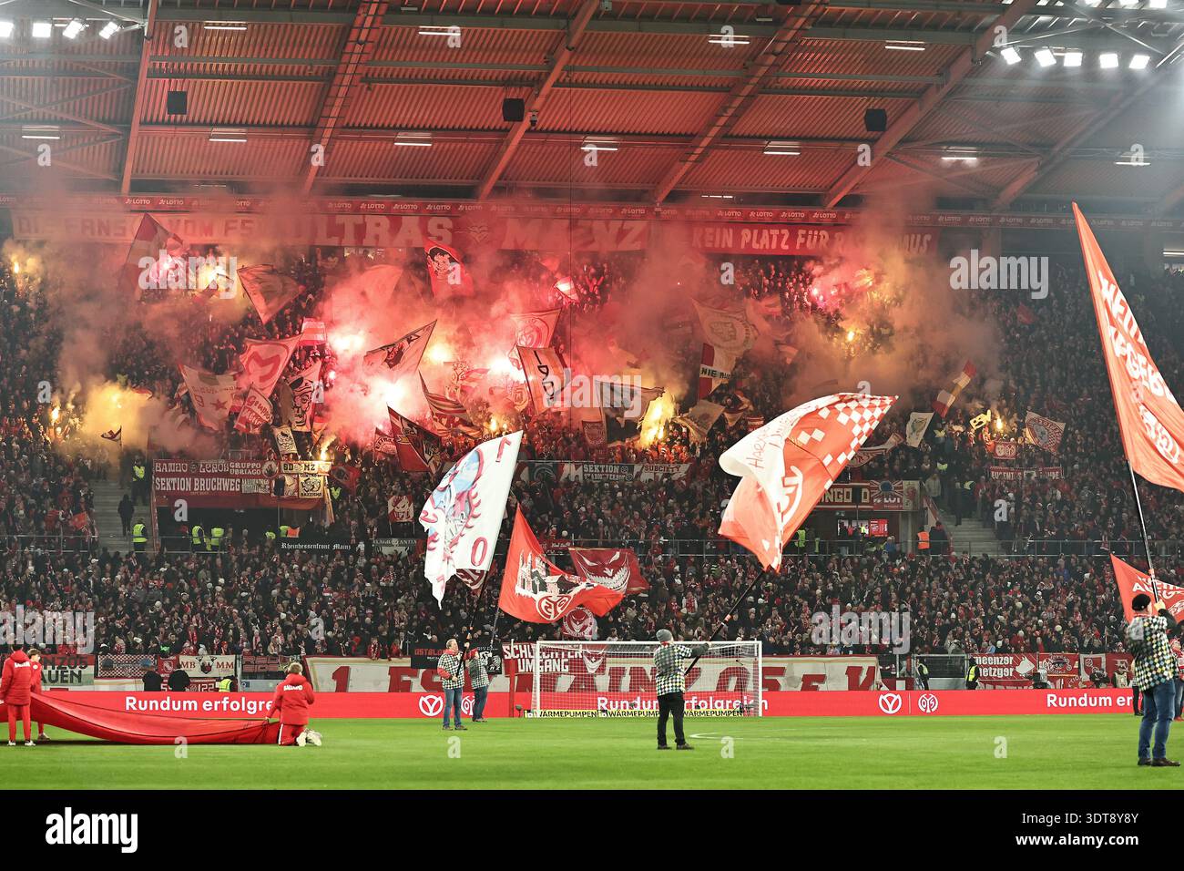 02/20/2026, Mewa-Arena, Mainz, GER, Bundesliga [Bundesliga], FSV FSV ...