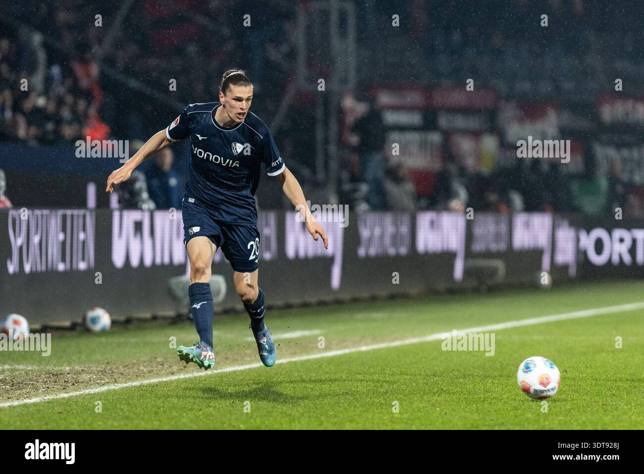 Noah Loosli (VfL Bochum, 20) 2. Bundesliga [Bundesliga]: VfL Bochum ...