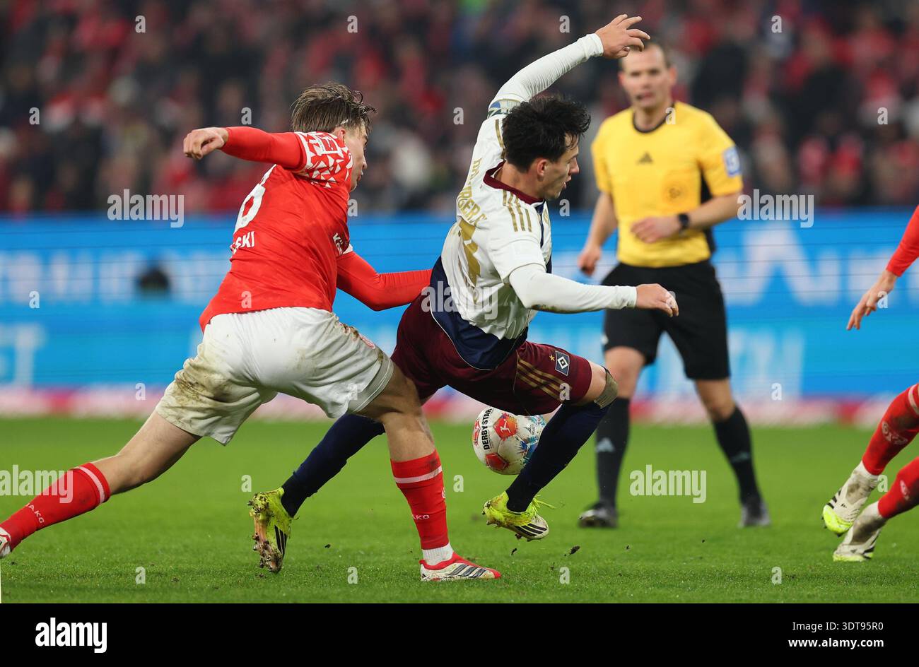 L. to R. Kacper Potulski, Nicolas Capaldo (HSV Hamburg) Mainz, February ...