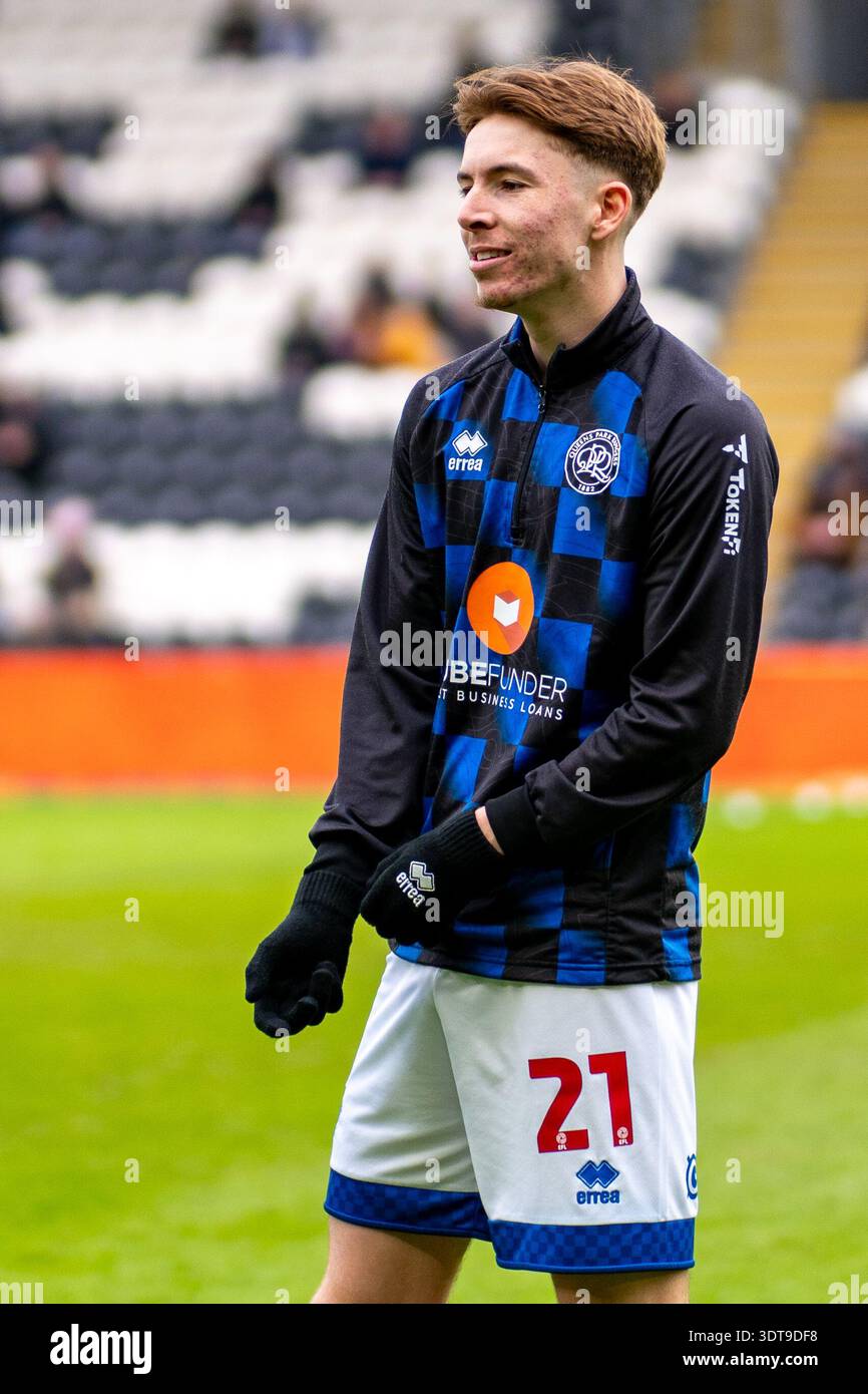 HULL, UK. 21st February 2026. Warm-up begins at the MKM, Kieran Morgan ...