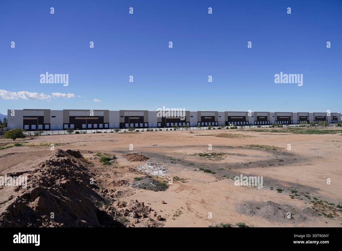 A warehouse purchased by U.S. Immigration and Customs Enforcement in ...