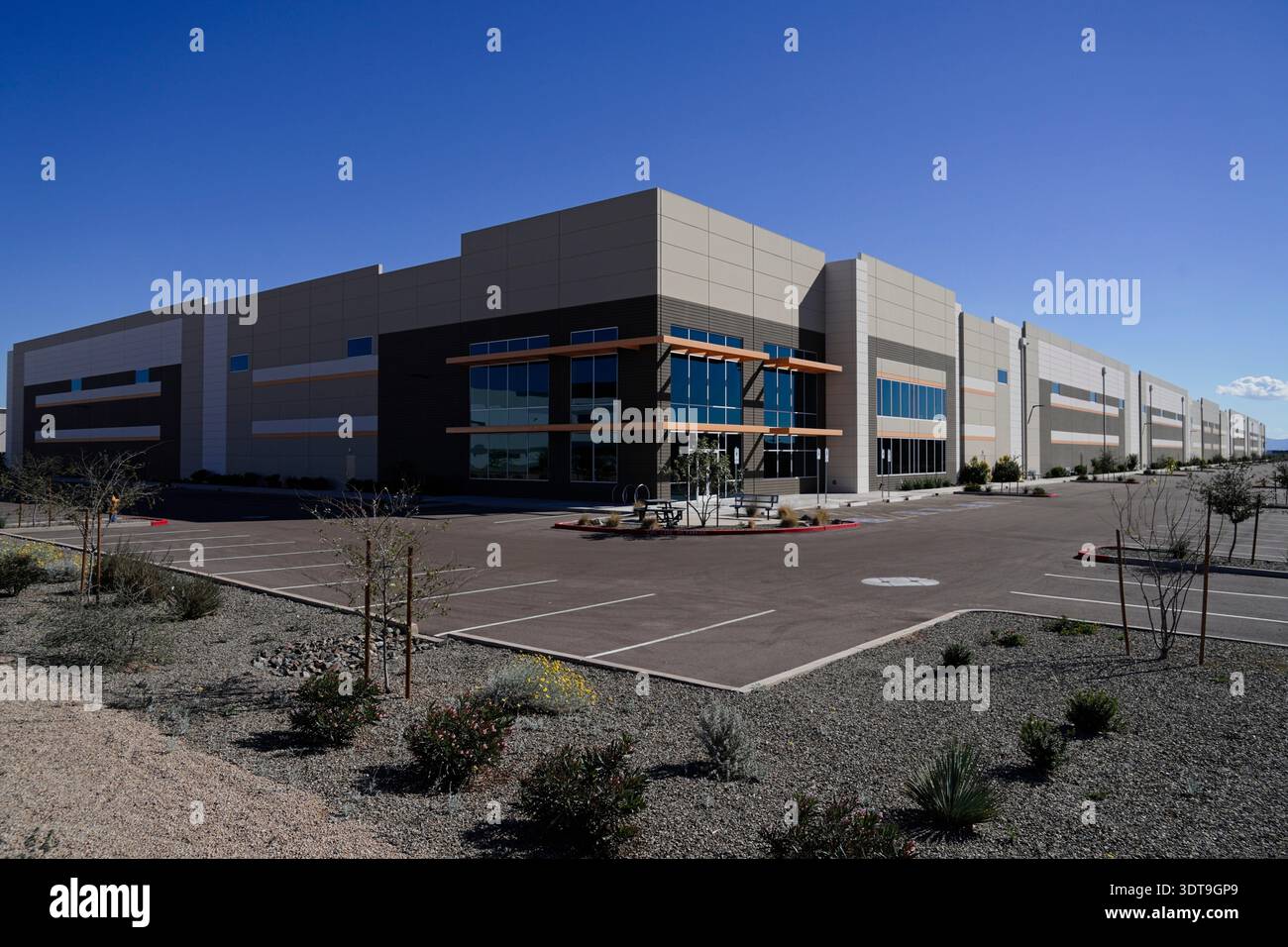 A warehouse purchased by U.S. Immigration and Customs Enforcement in ...