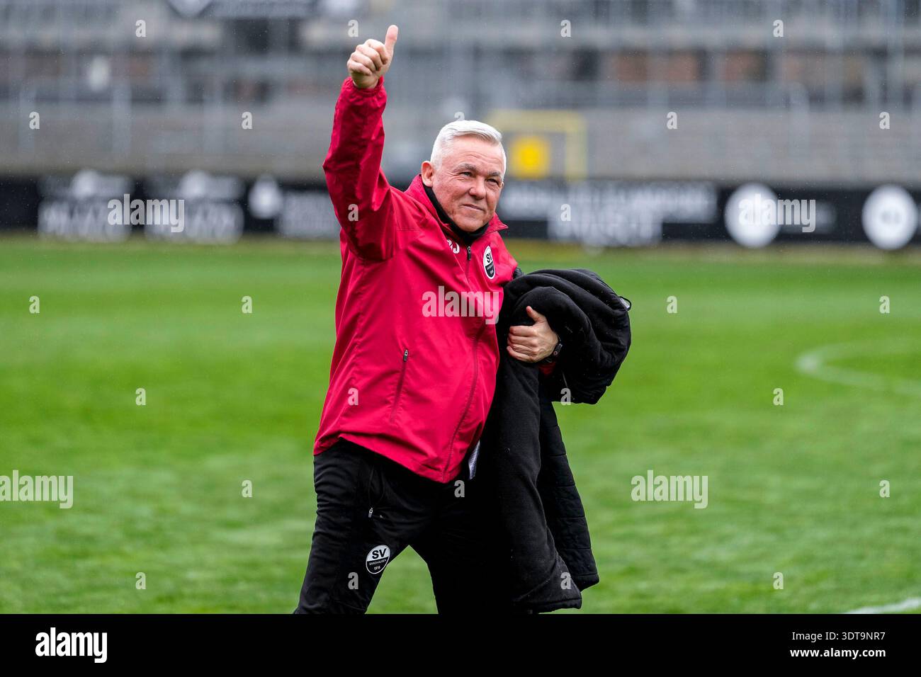 Olaf Janßen (Janssen, coach, head coach, SVS), with thumb up, gesture ...