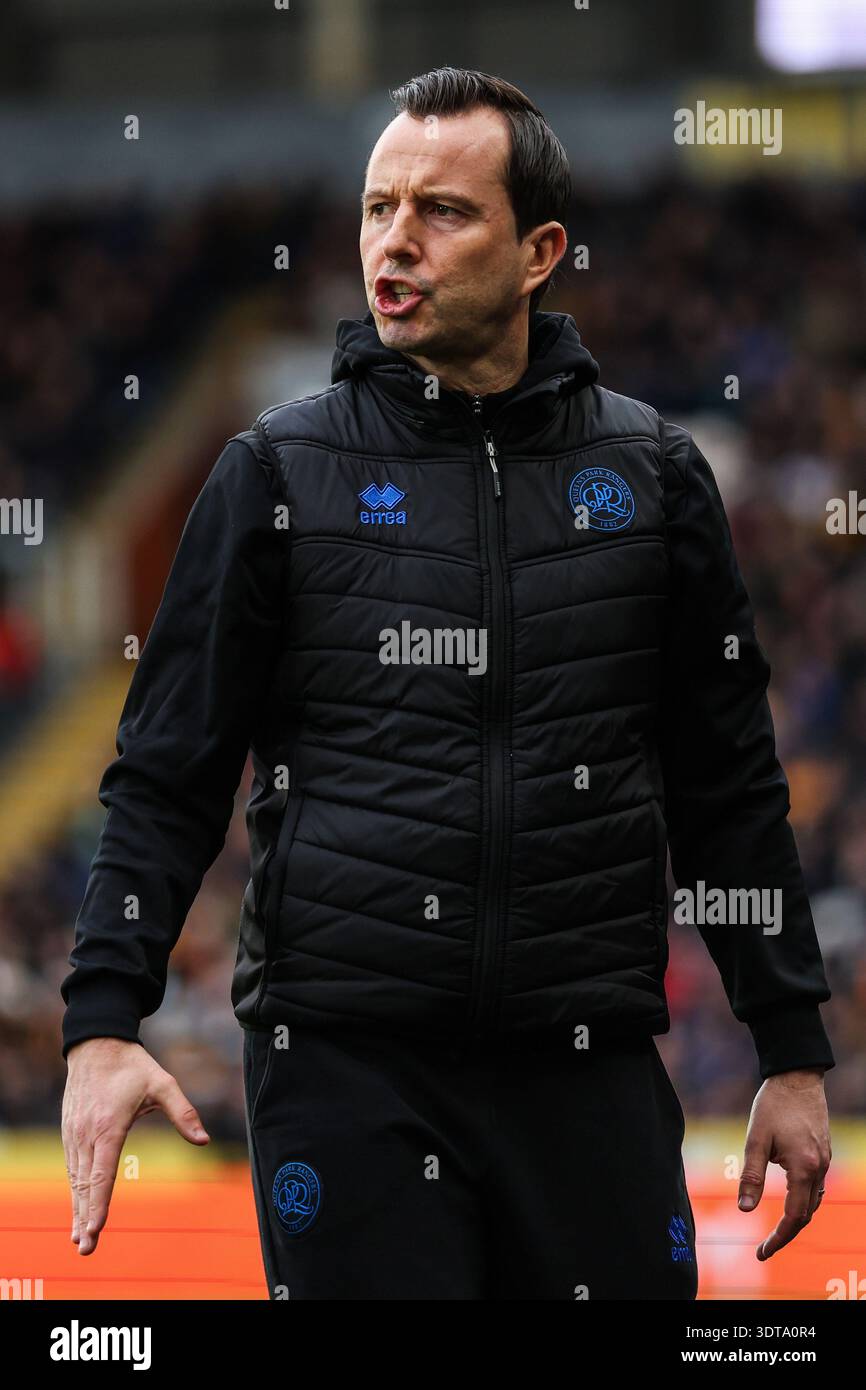 Hull, United Kingdom . 21 February, 2026. Julien Stephan, Head Coach of ...