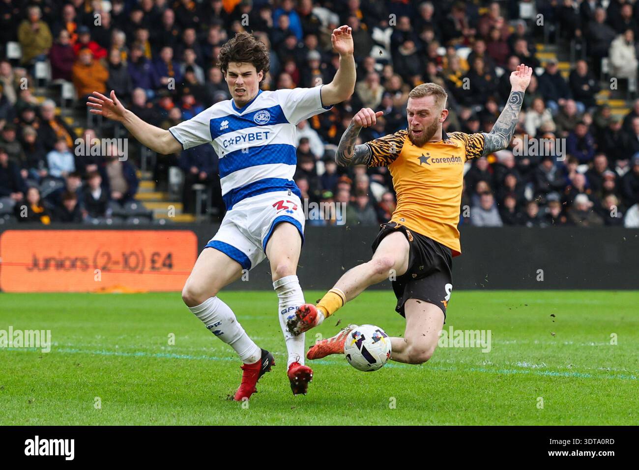 Hull, United Kingdom . 21 February, 2026. Pictured left to right ...