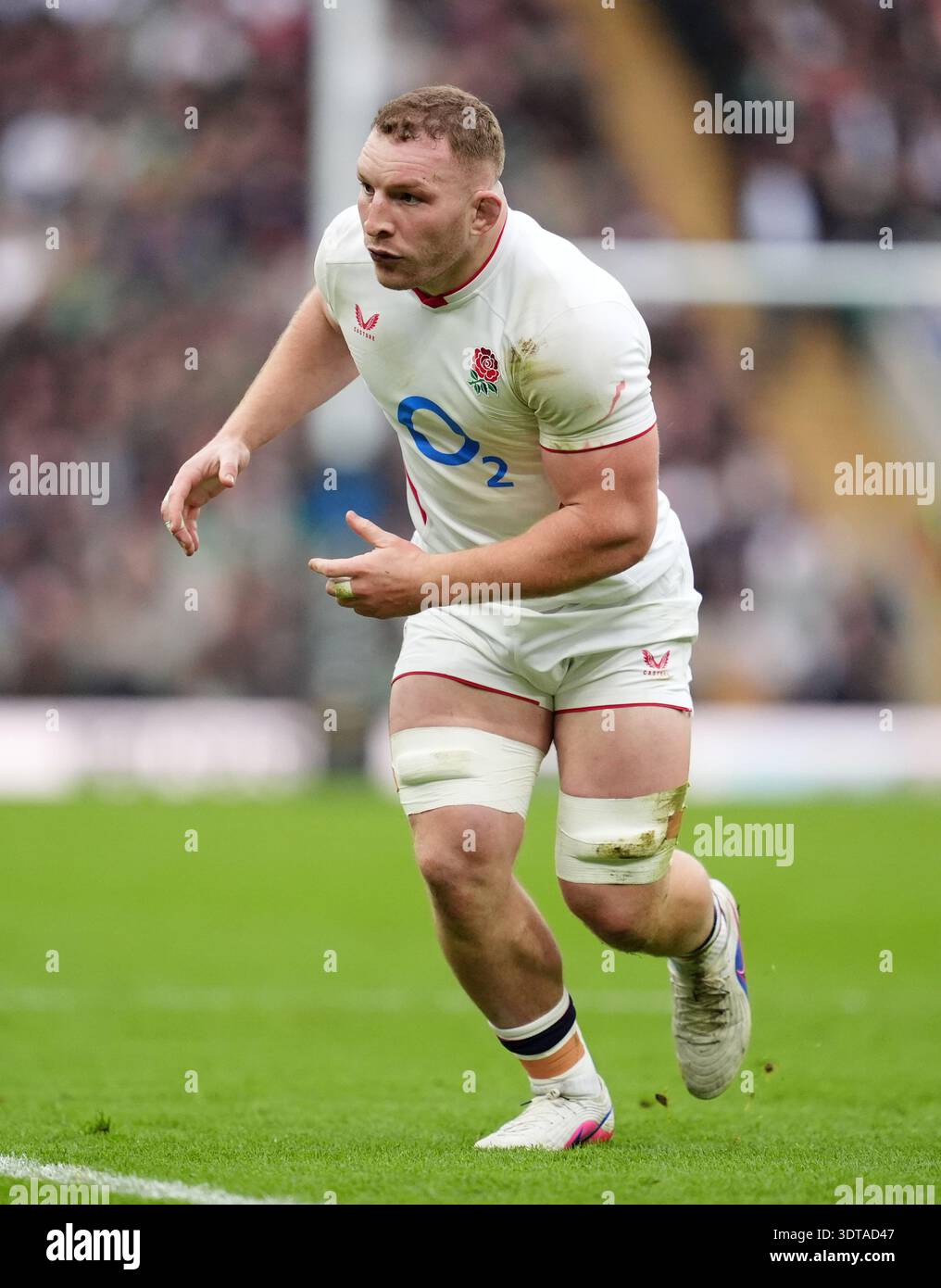 England's Sam Underhill during the Guinness Men's Six Nations match at ...