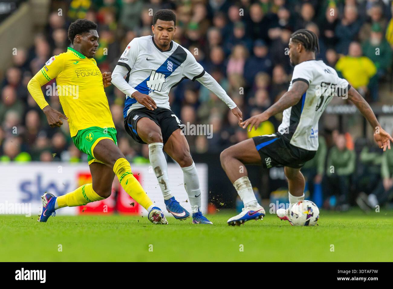 Mohamed Toure of Norwich City, Jonathan Panzo of Birmingham City and ...
