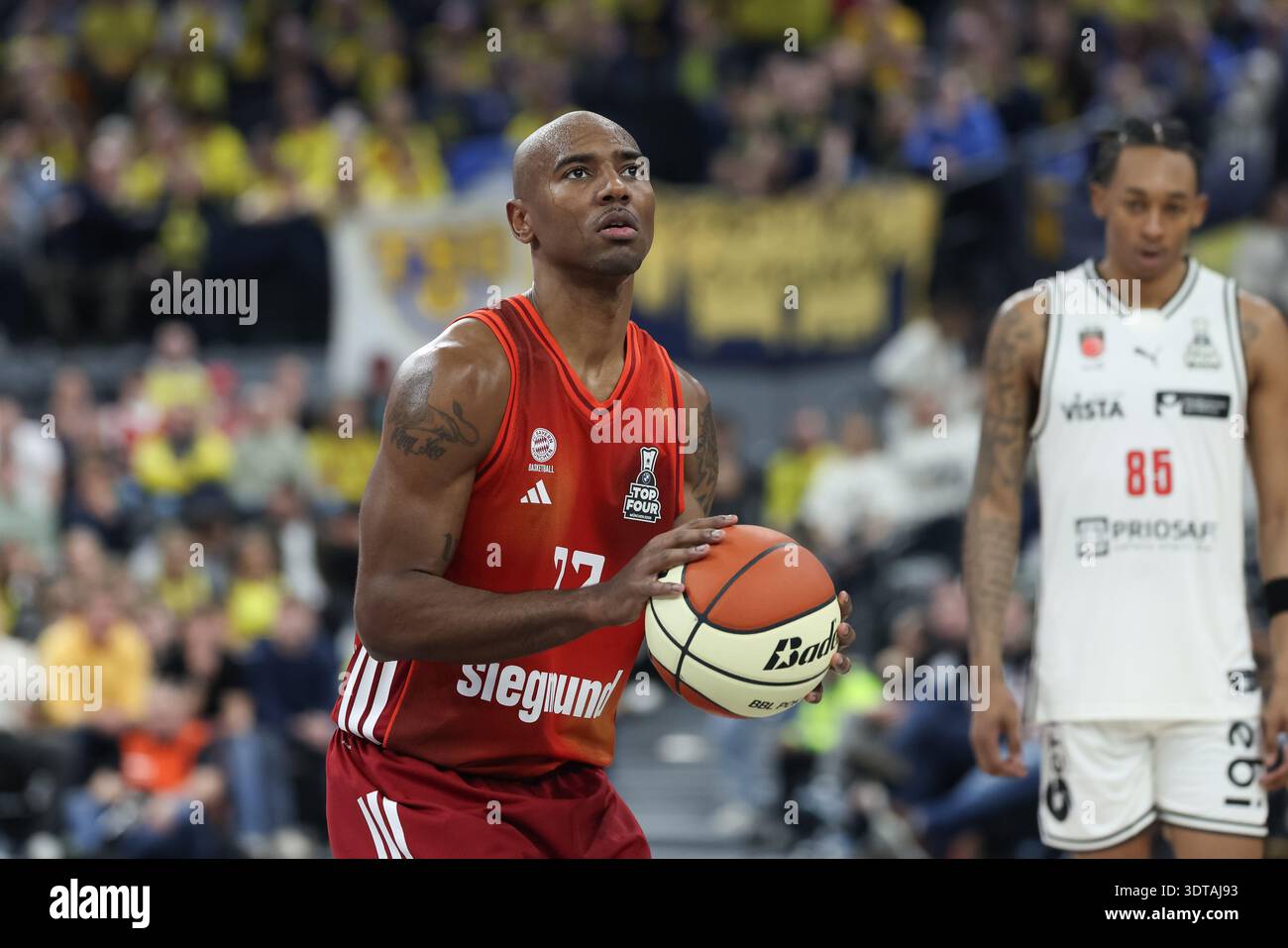 Isiaha Mike (FC Bayern Basketball, #22), GER, FC Bayern Basketball vs ...