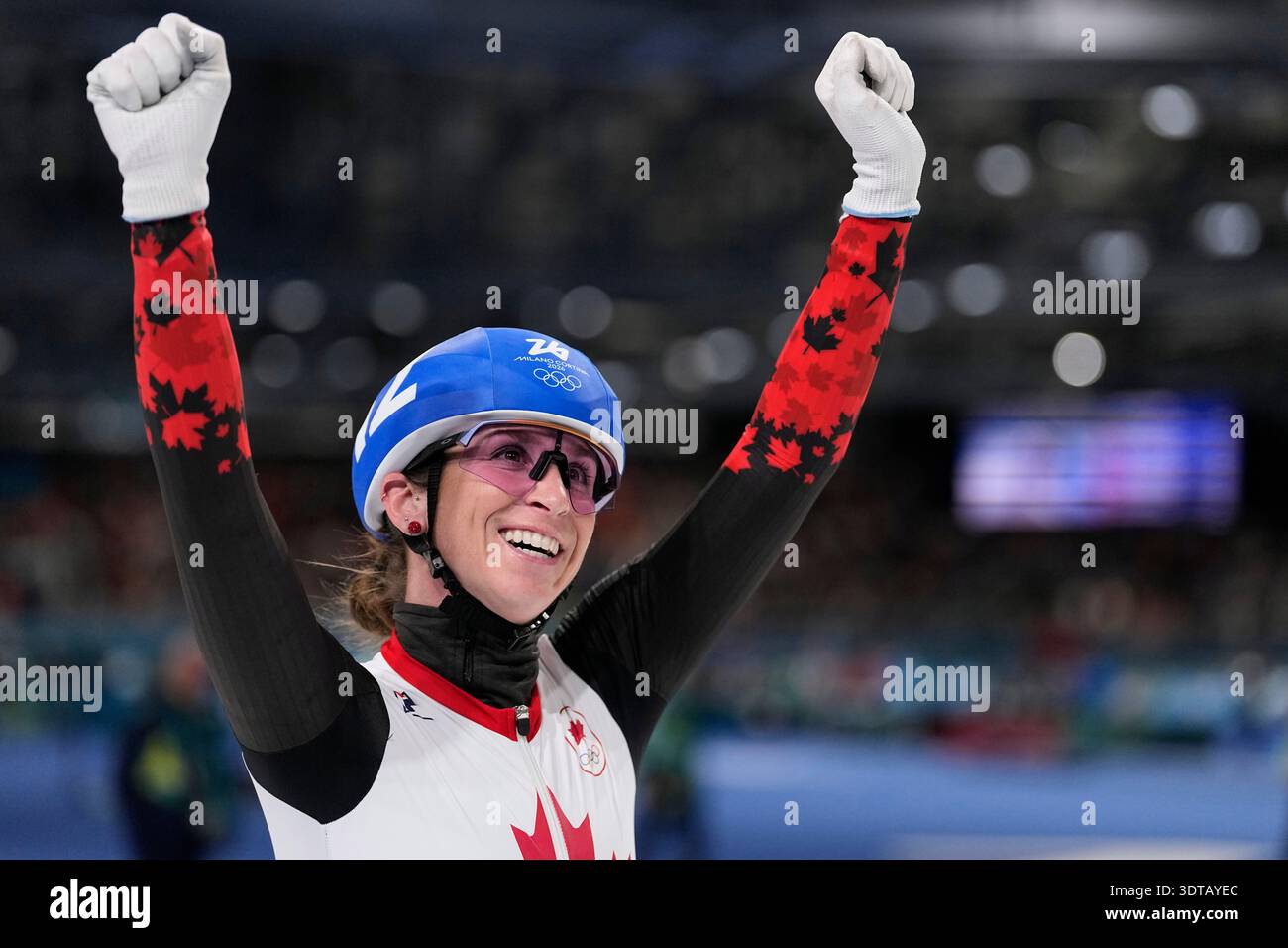 Ivanie Blondin of Canada celebrates wining the silver medal in the ...