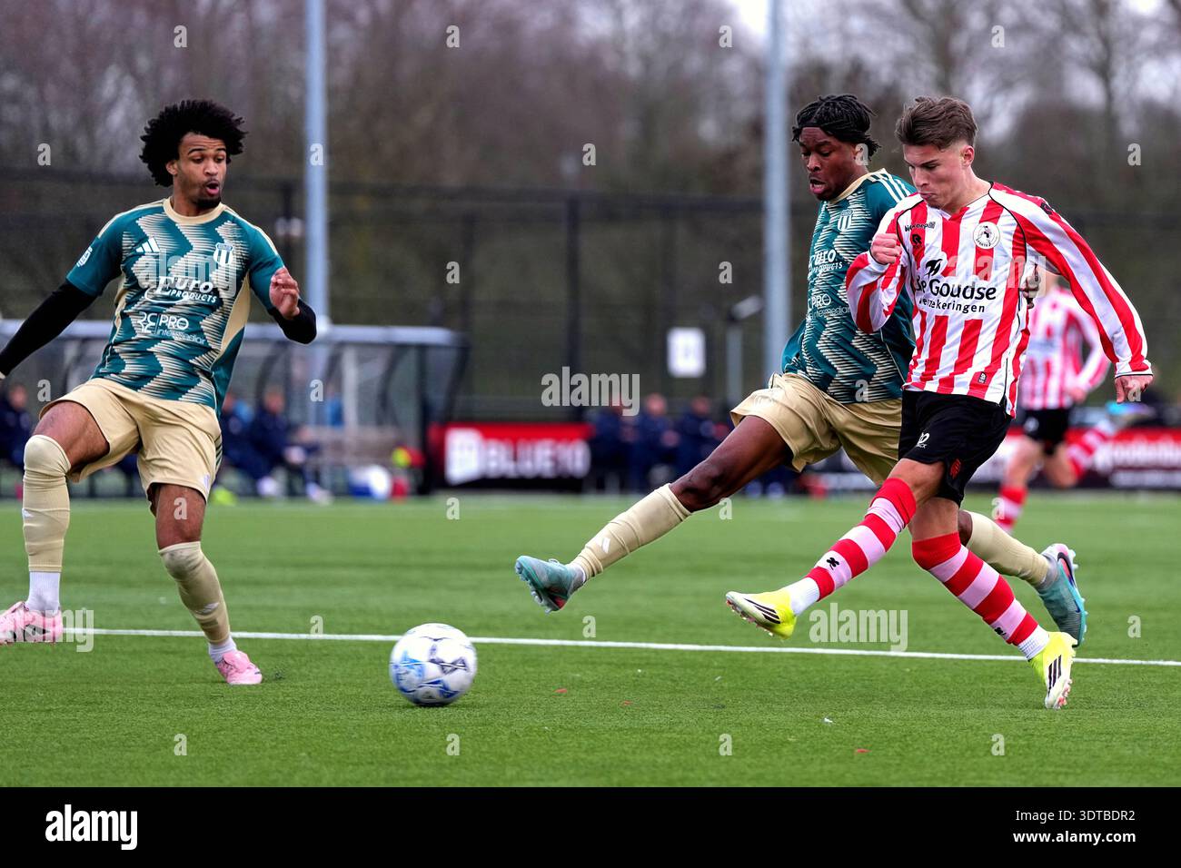 Rotterdam - Daniel Lopes Varela of Excelsior Maassluis, Jeremy Udenhout ...