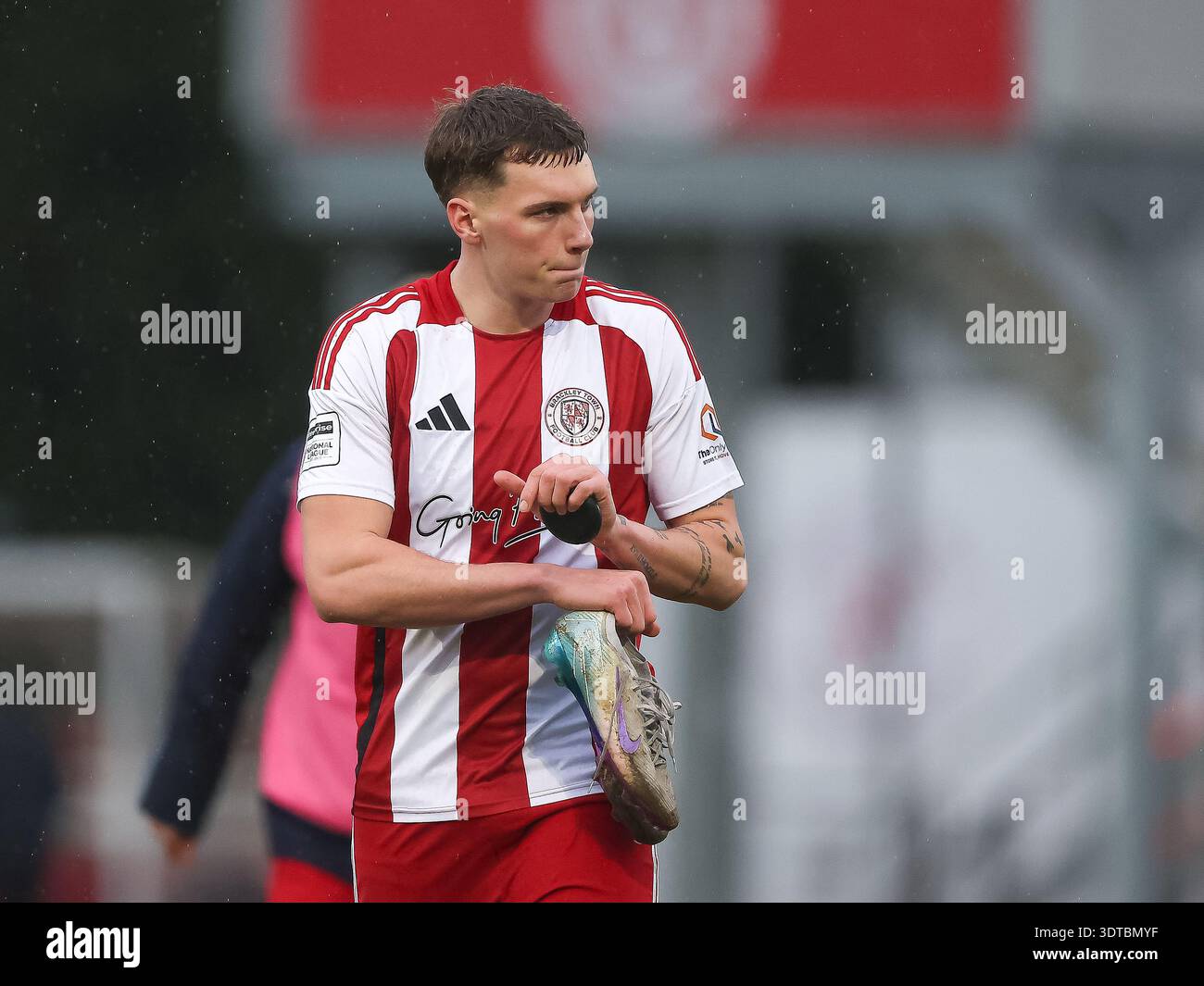 BRACKLEY, ENGLAND - FEBRUARY 21: Ben Wodskou of Brackley Town claps the ...