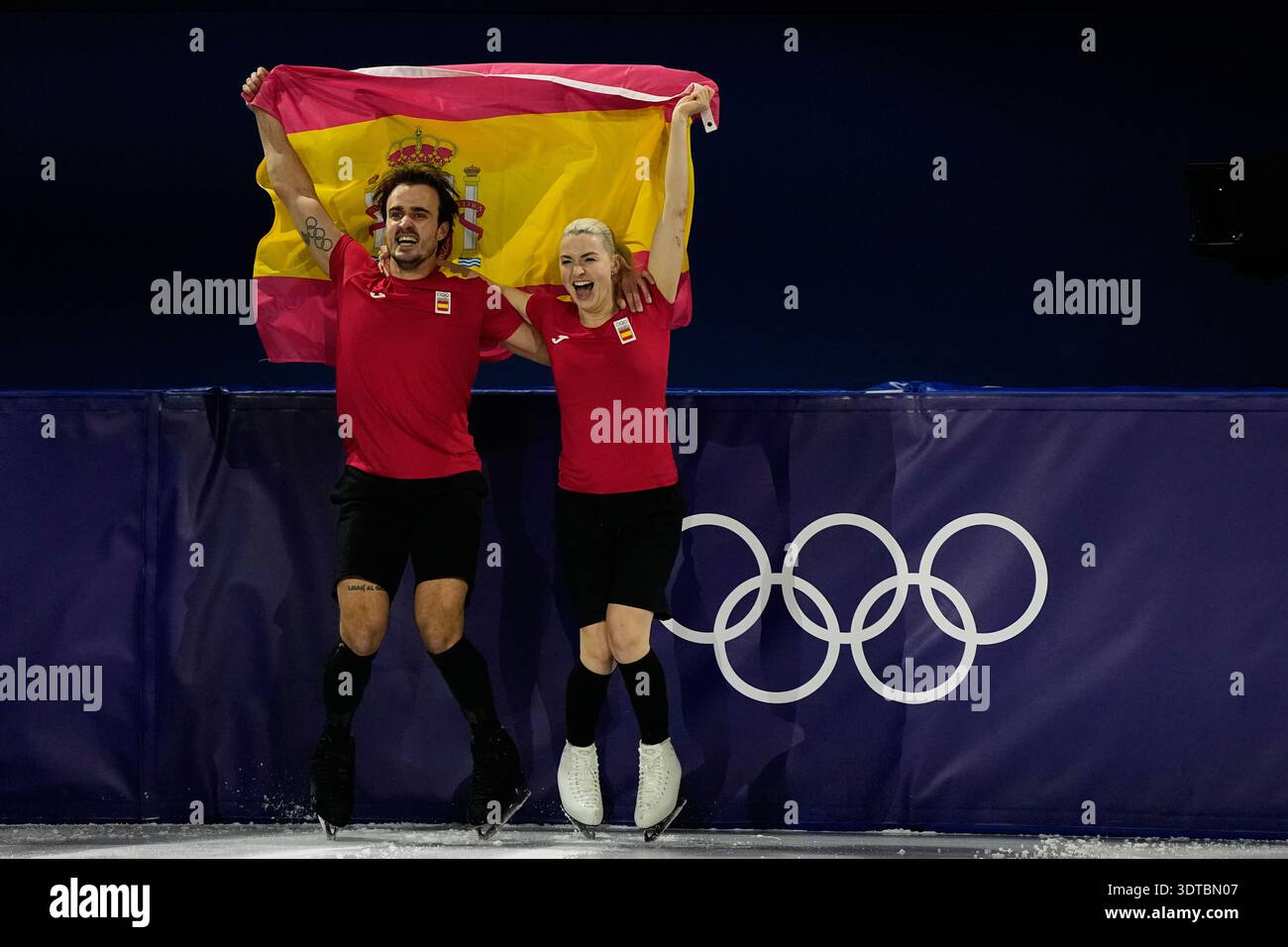 Olivia Smart and Tim Dieck of Spain perform during the figure skating ...