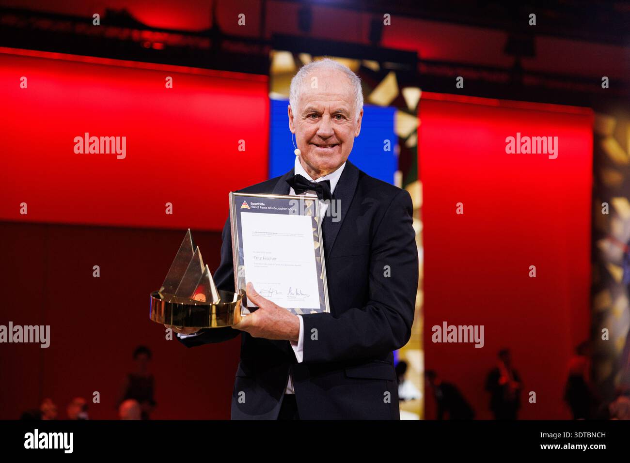 21 February 2026, Hesse, Frankfurt/Main: Fritz Fischer is awarded the ...