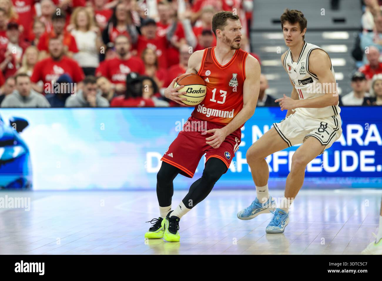 Andreas Obst (FC Bayern Basketball, #13) with Richard Balint (BMA365 ...