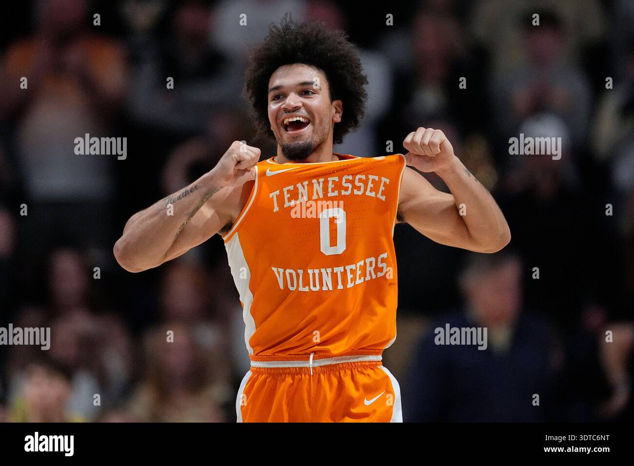 Tennessee guard Ja'kobi Gillespie (0) celebrates late the second half ...