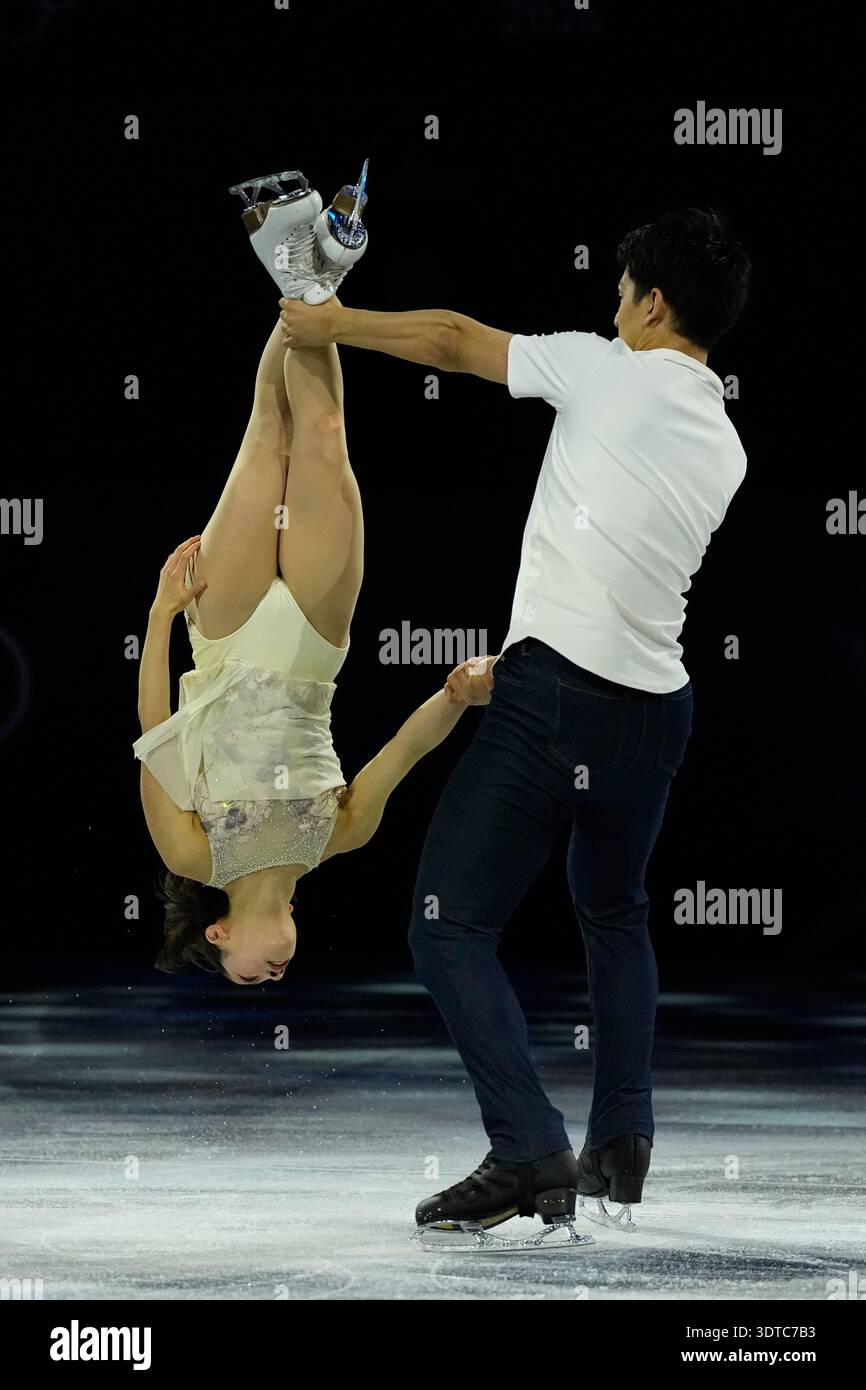 Riku Miura and Ryuichi Kihara of Japan, gold medalists of the pair ...