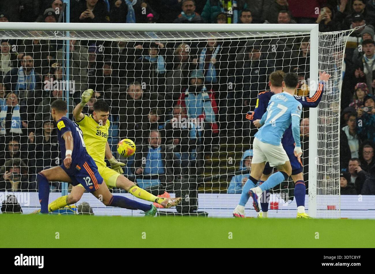 Manchester City's Phil Foden has a shot on goal during the Premier ...