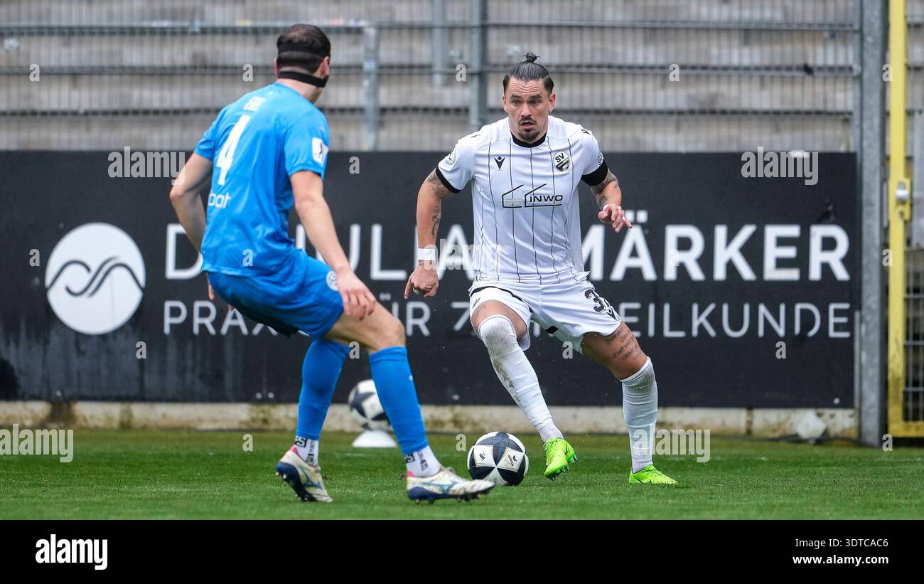 from left: Dennis Egel (FC Astoria, 4), Pascal Testroet (SVS, 37), duel ...