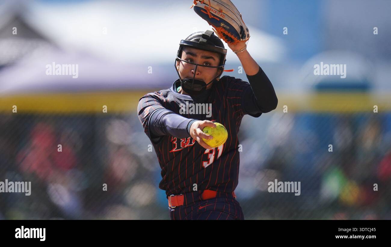 Cal State Fullerton starting pitcher/relief pitcher Eva Hurtado (31 ...