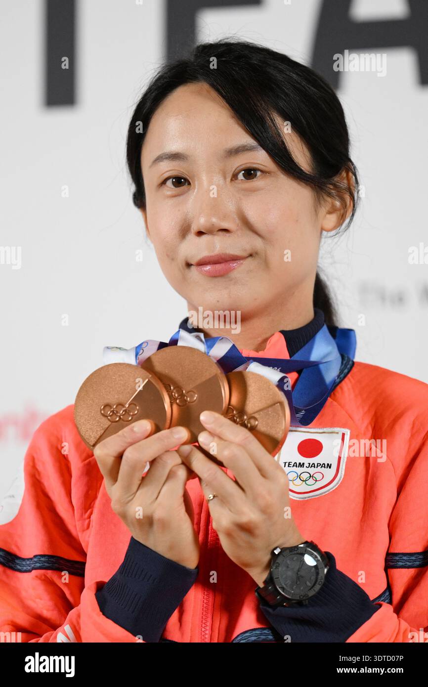 Miho Takagi (JPN), FEBRUARY 21, 2026 - Speed Skating : Bronze medalist ...