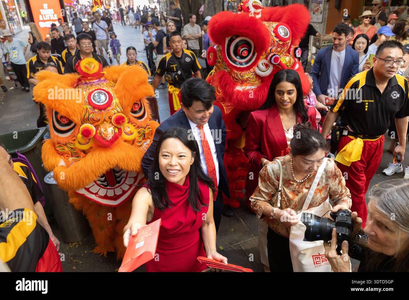 Member for Reid, Sally Sitou hands out Chinese red envelopes in ...