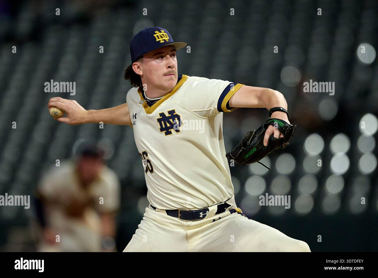 Notre Dame Fighting Irish pitcher Oisin Lee (36) delivers a pitch ...