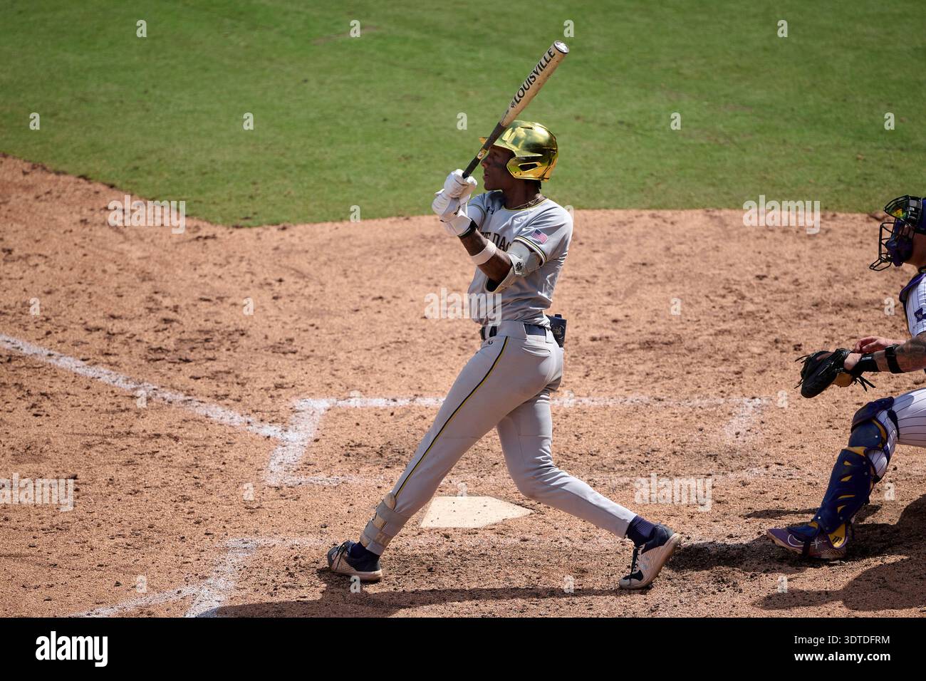 Notre Dame Fighting Irish Jayce Lee (1) hits a home run during an NCAA ...