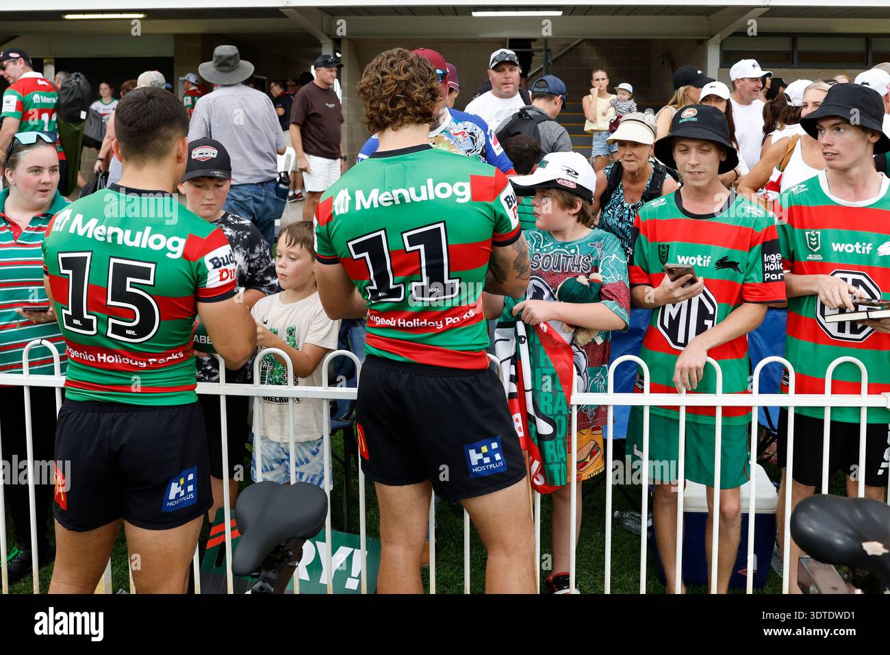 Rabbitohs fans line up for autographs during the NRL Pre Season ...