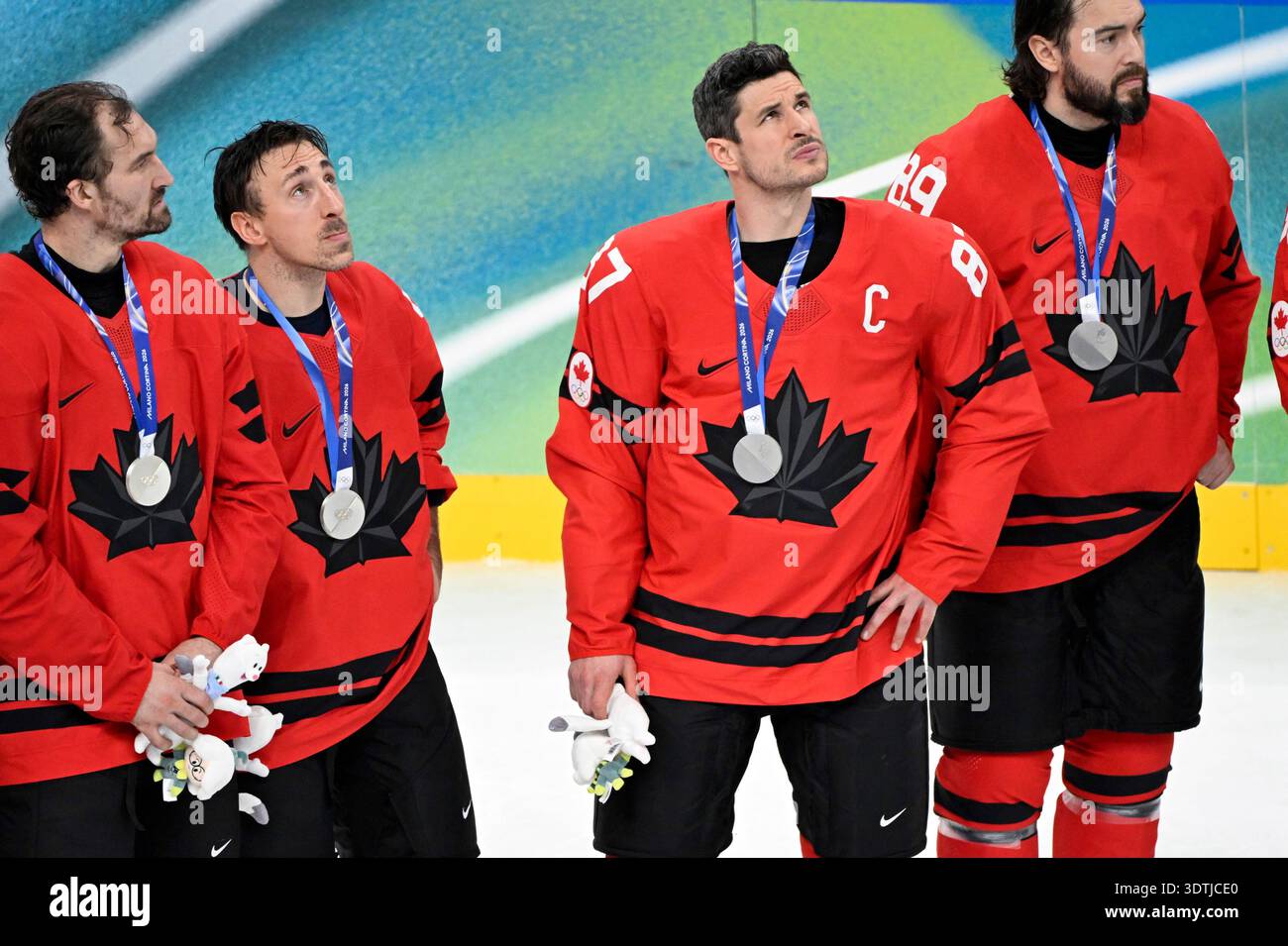LKS 20260222 Captain Connor McDavid of Canada and teammates ...