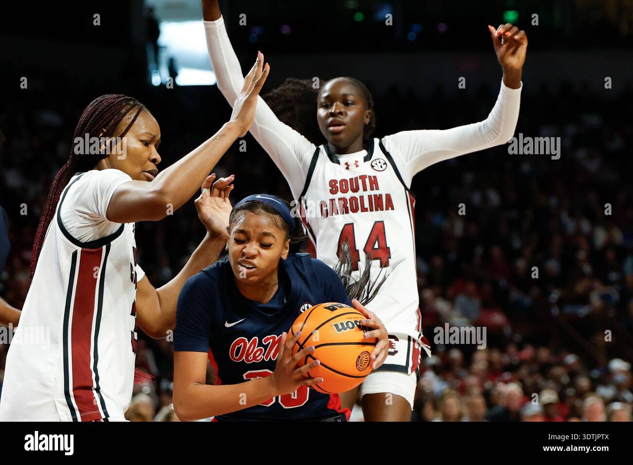 Mississippi guard Tianna Thompson, center, drives against South ...