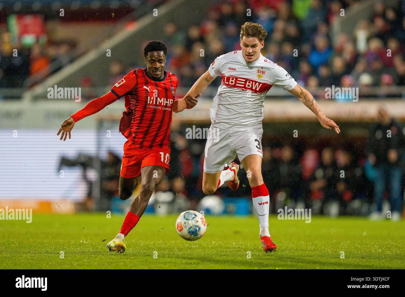 Duel between Christian Conteh (FC Heidenheim 1846, #10) and Ramon ...