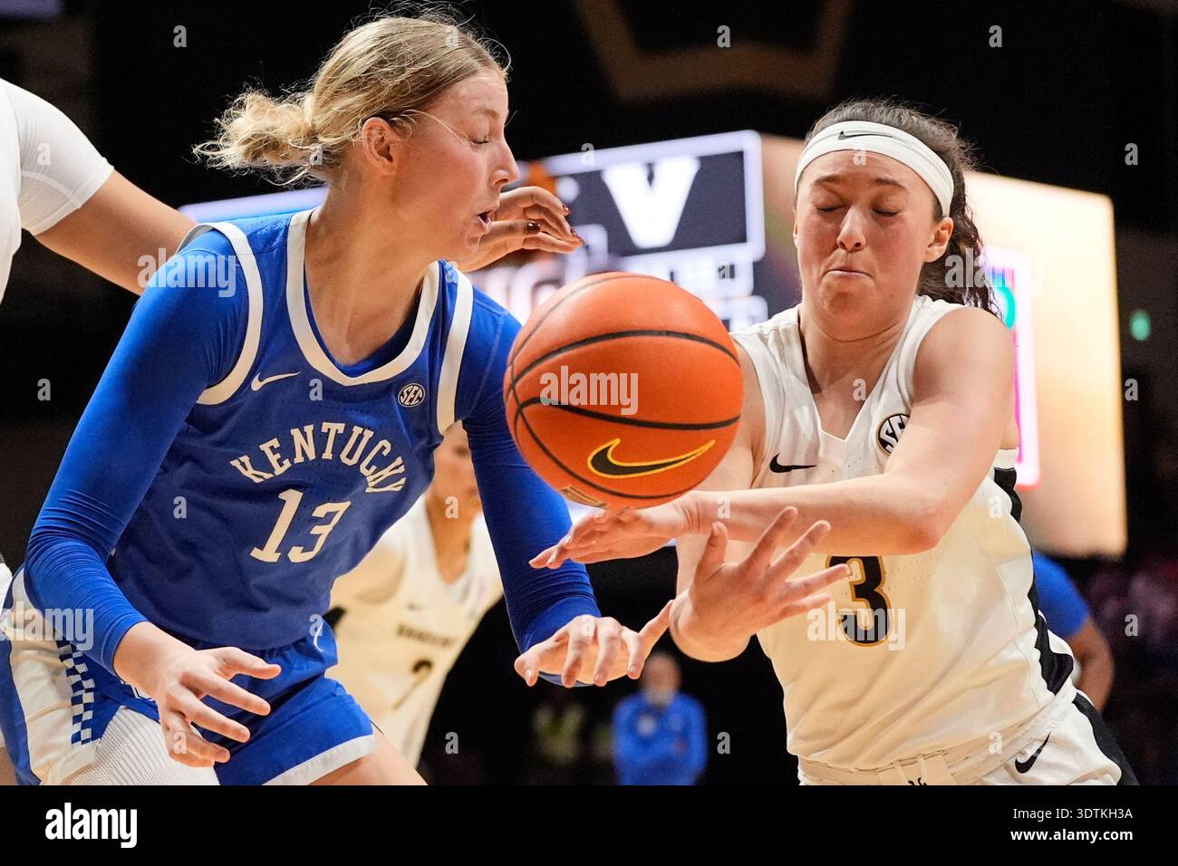 Vanderbilt guard Aubrey Galvan (3) tries to steal the ball from ...