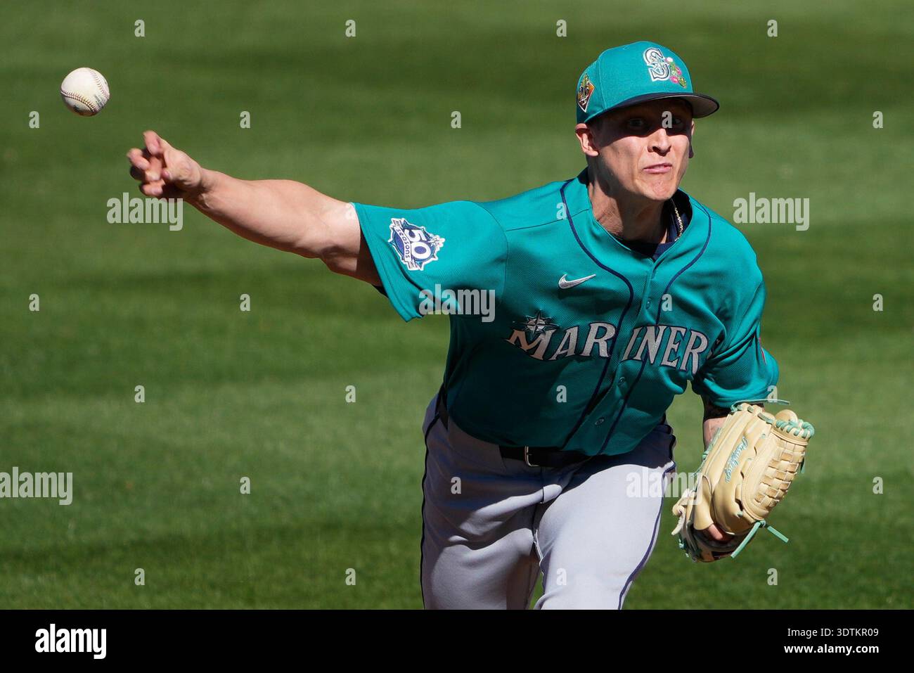 Seattle Mariners pitcher Casey Legumina throws against the Cincinnati ...