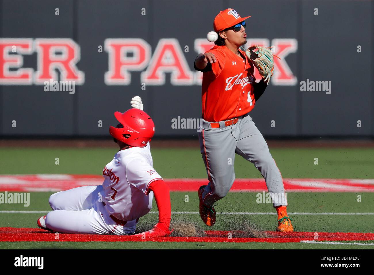 UT Rio Grande Valley shortstop Diego Villescas (4) turns a double play ...