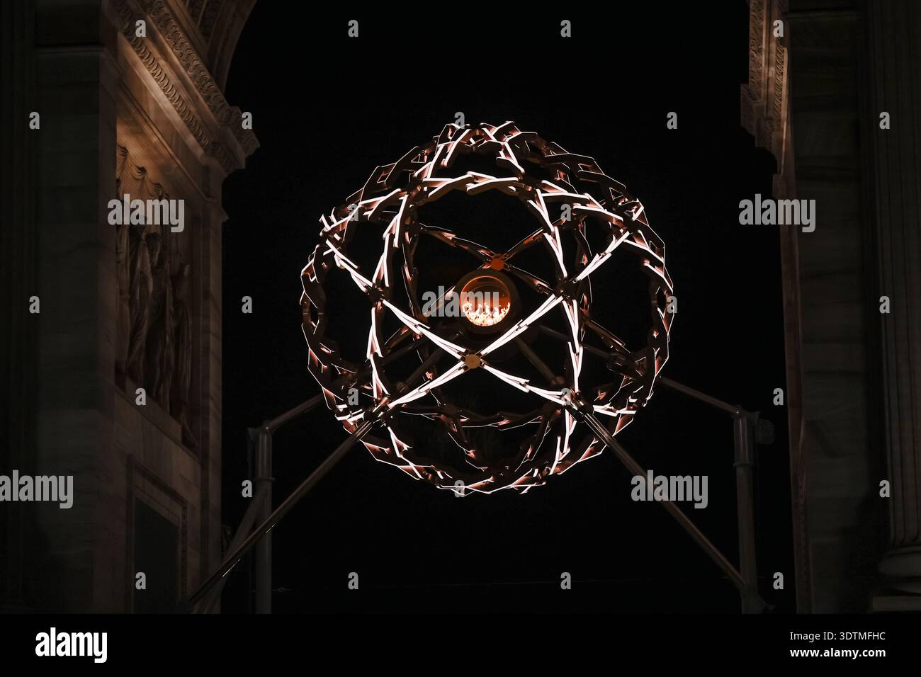 Milan, The final show of the Olympic cauldron at the Arco della Pace ...