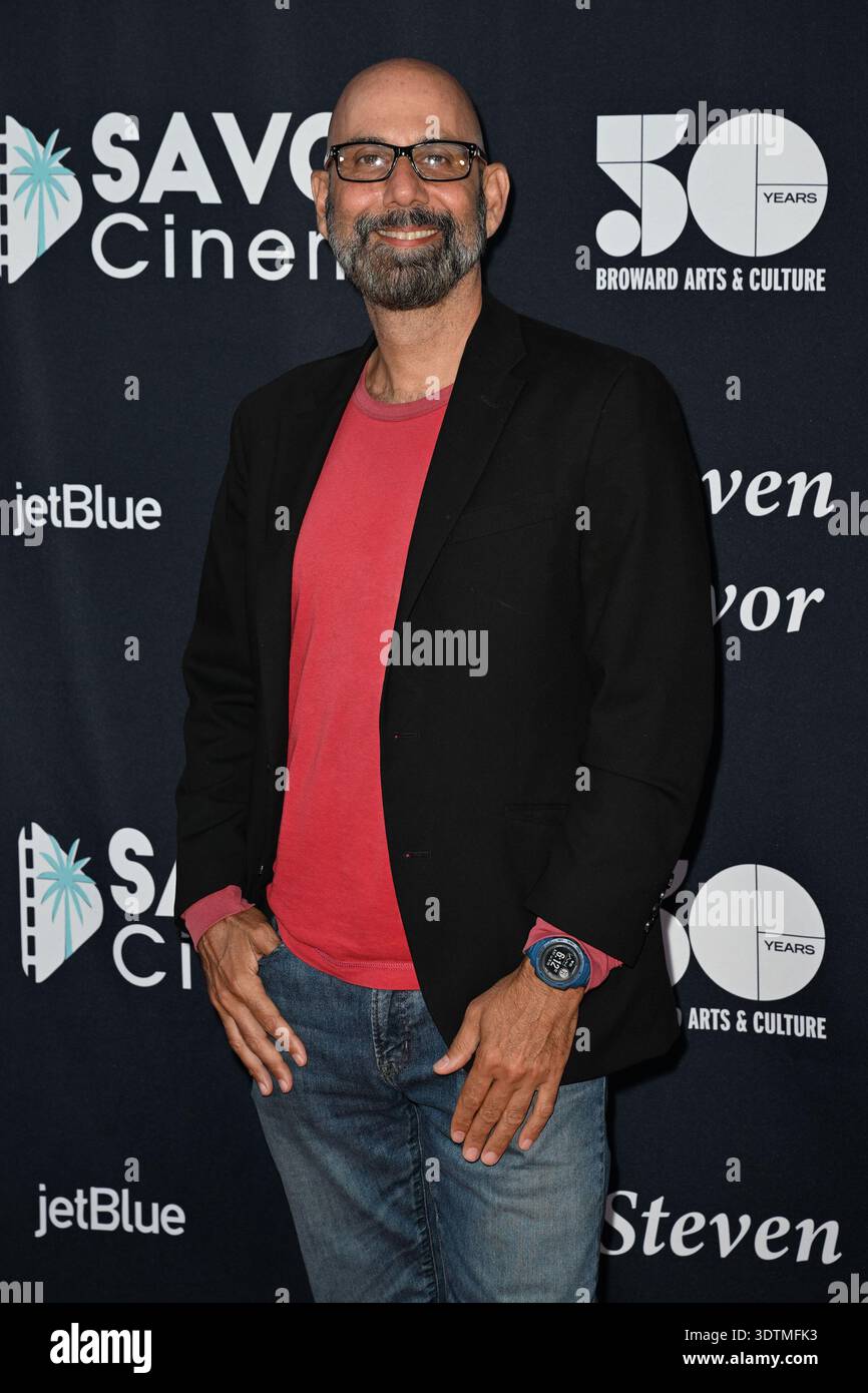 FORT LAUDERDALE FL - FEBRUARY 21: Jeremy Sumpter, Manu Bennett, Sydelle ...