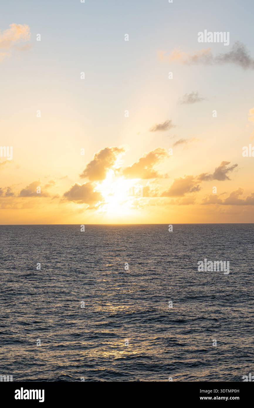 Beautiful ocean ship hi-res stock photography and images - Alamy