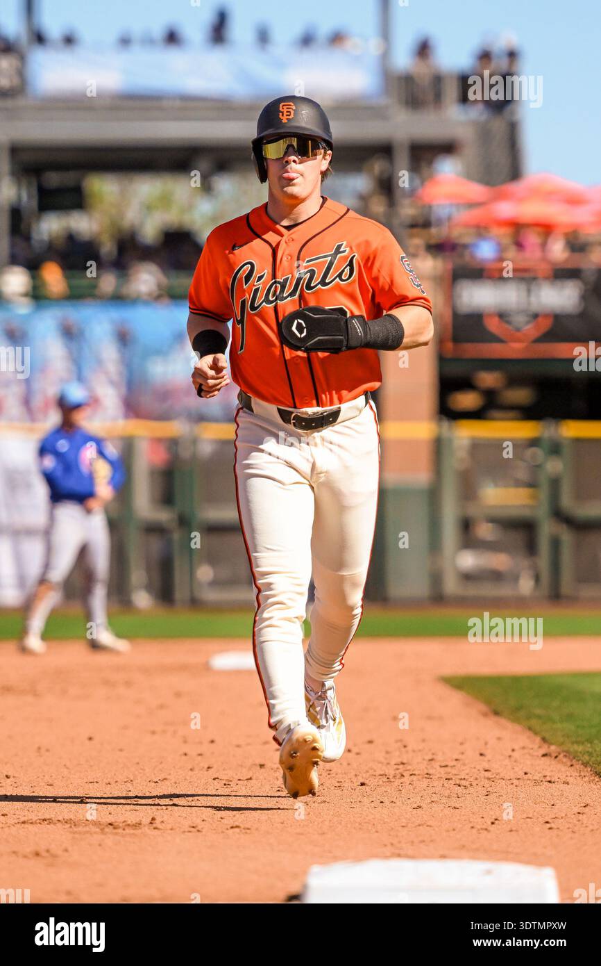 San Francisco Giants center fielder Drew Gilbert (0) jogs to this base ...