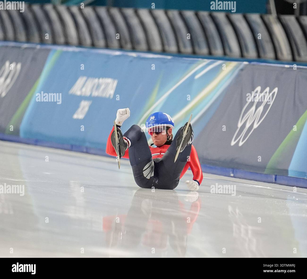 Didrik Eng STRAND (NOR) Crashed in the Speed Skating Men's Mass Start ...