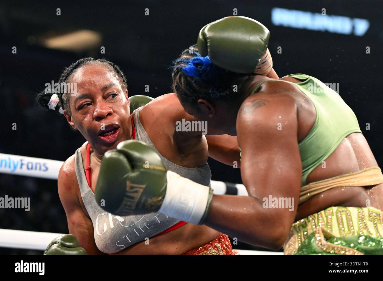 Claressa Shields, right, and Franchon Crews-Dezurn square off in the ...